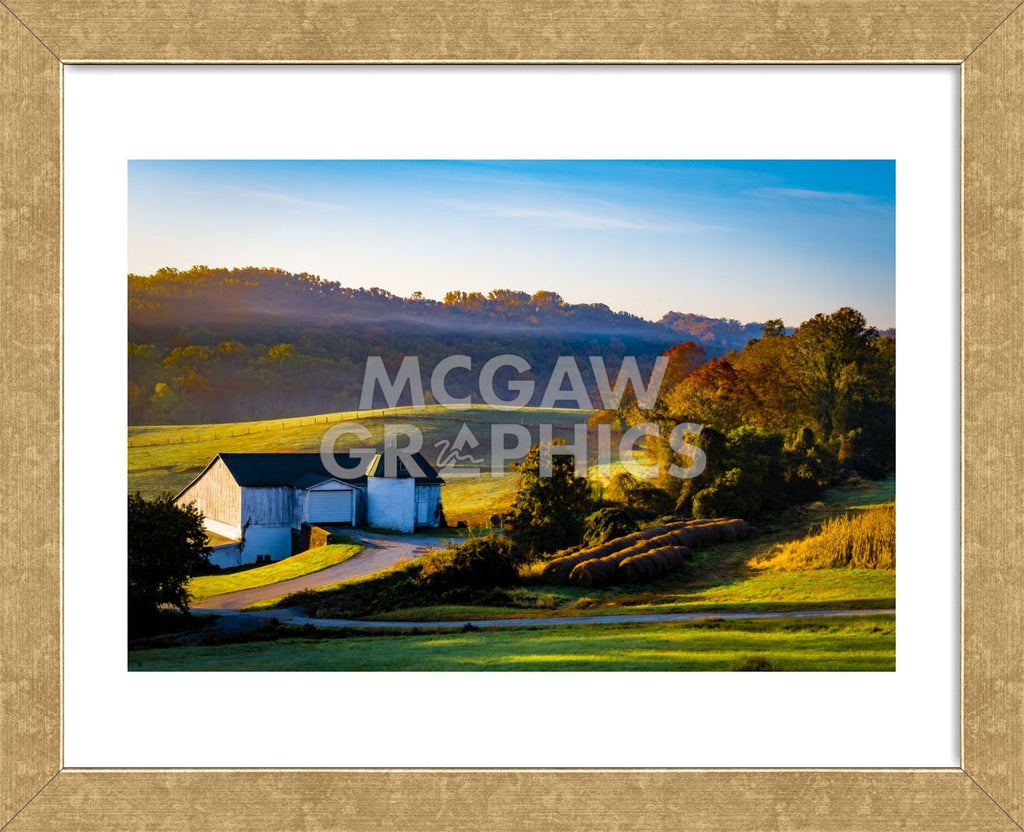 Granogue Barn (Framed) | McGaw Graphics